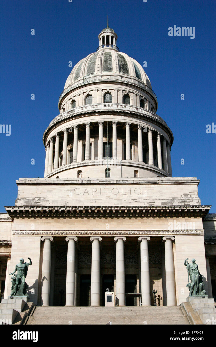 Capitol building in Havana, Cuba Stock Photo - Alamy