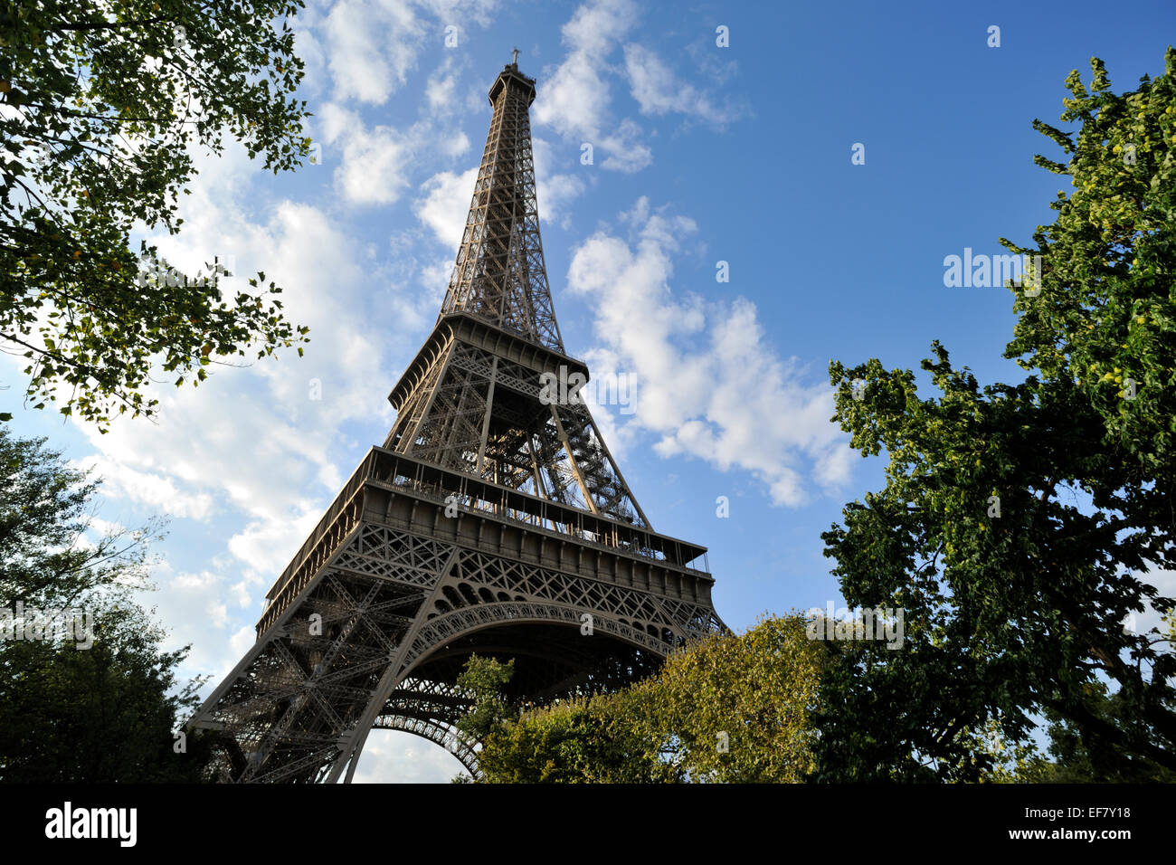 Tour eiffel hi-res stock photography and images - Alamy