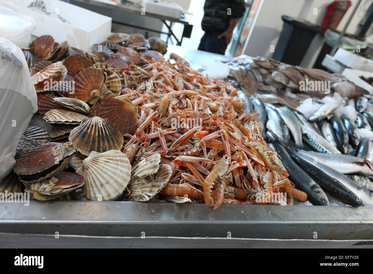 Fish stall st georges market hi-res stock photography and images - Alamy