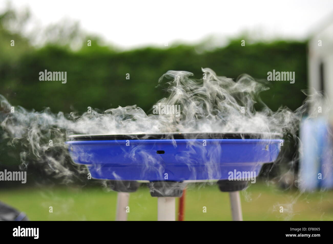 Smoke oven hi-res stock photography and images - Alamy