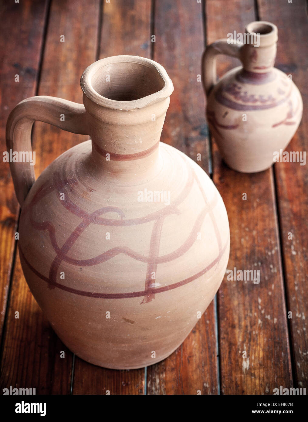 Clay pitchers hi-res stock photography and images - Alamy