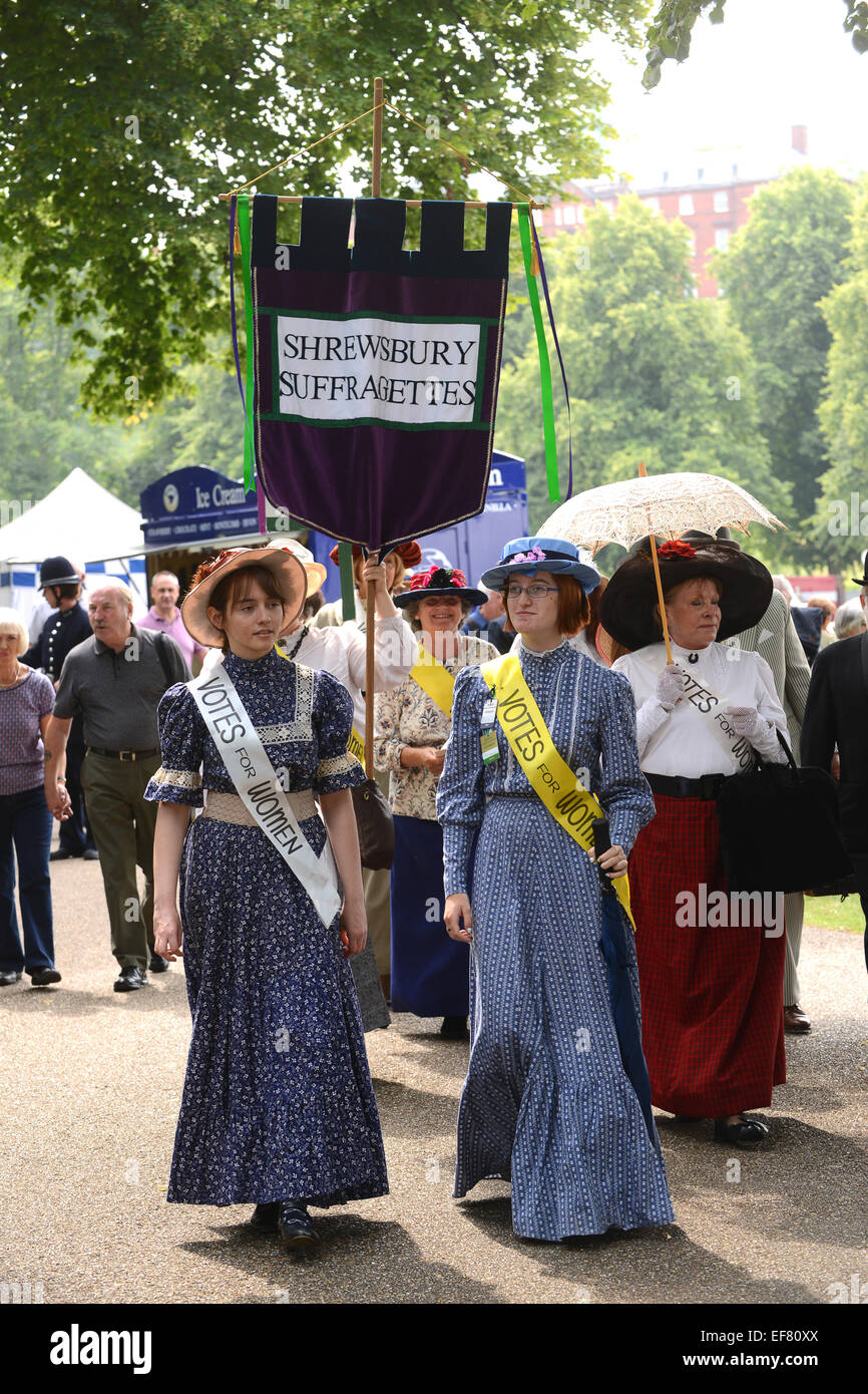 Suffragettes uk hi-res stock photography and images - Alamy