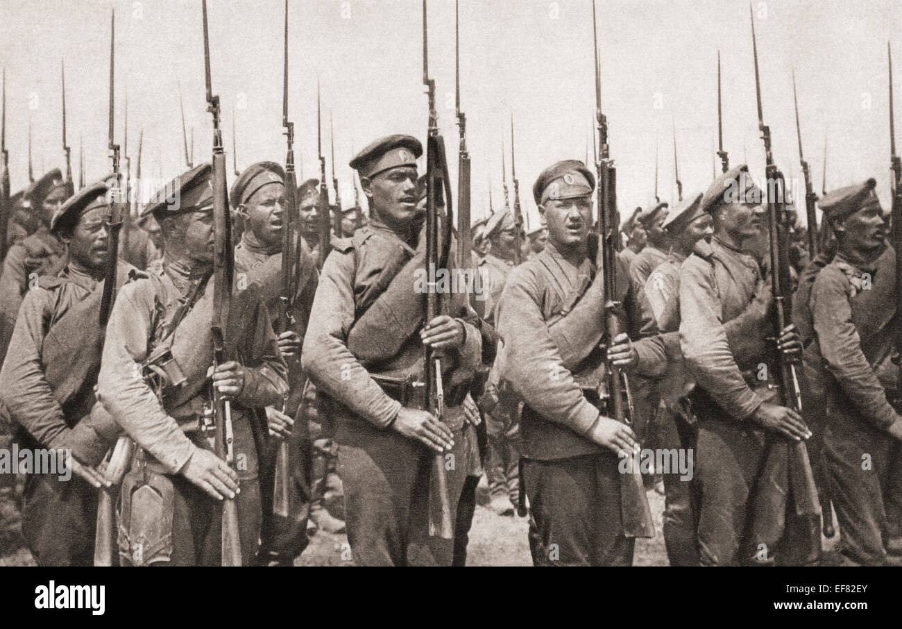 Russian soldiers on parade hi-res stock photography and images - Alamy
