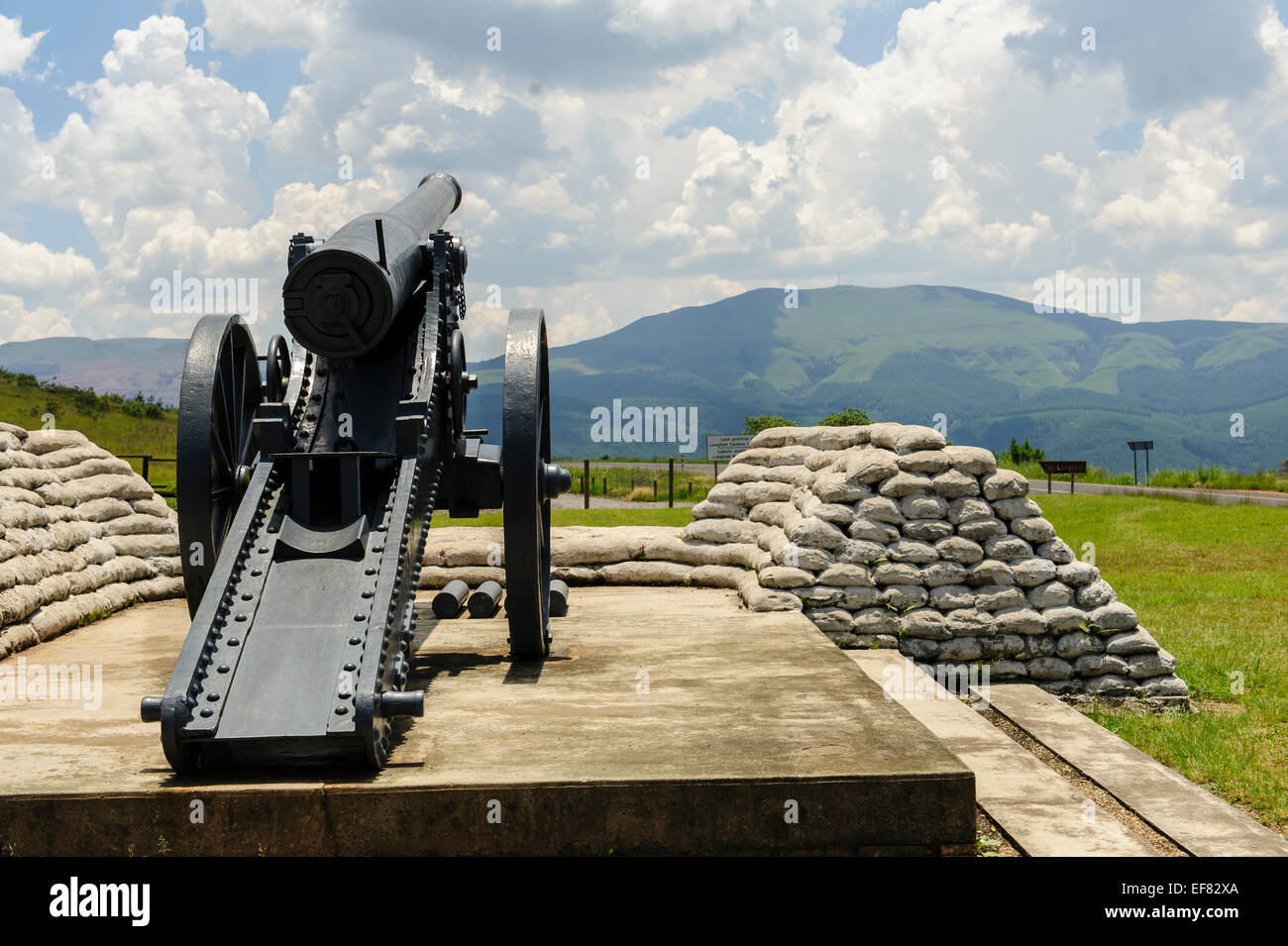 Long Tom Gun High Resolution Stock Photography and Images - Alamy