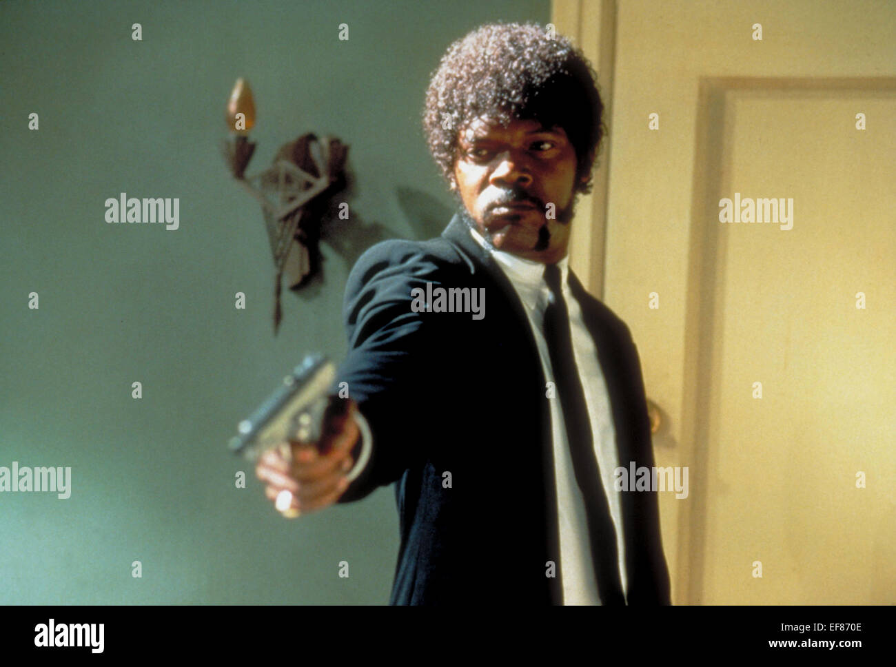 Pulp Fiction Film Samuel L Jackson High Resolution Stock Photography ...