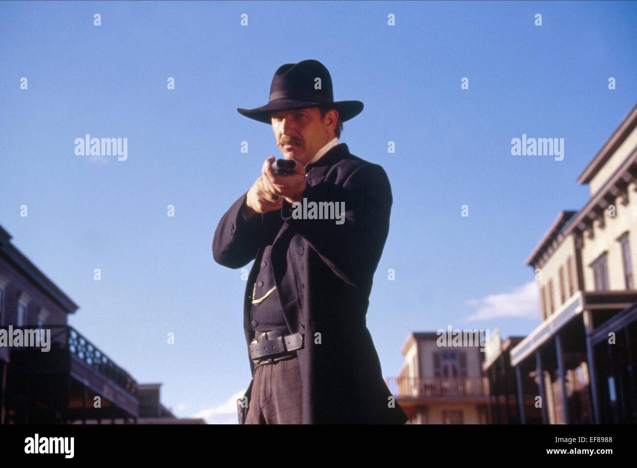 Kevin Costner Wyatt Earp 1994 High Resolution Stock Photography and ...