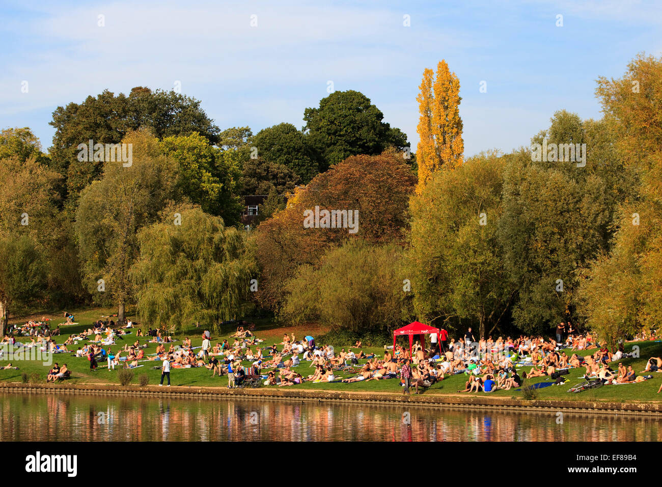 London heatwave hi-res stock photography and images - Alamy