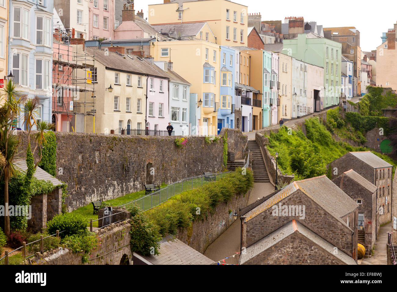 Tenby homes hi-res stock photography and images - Alamy