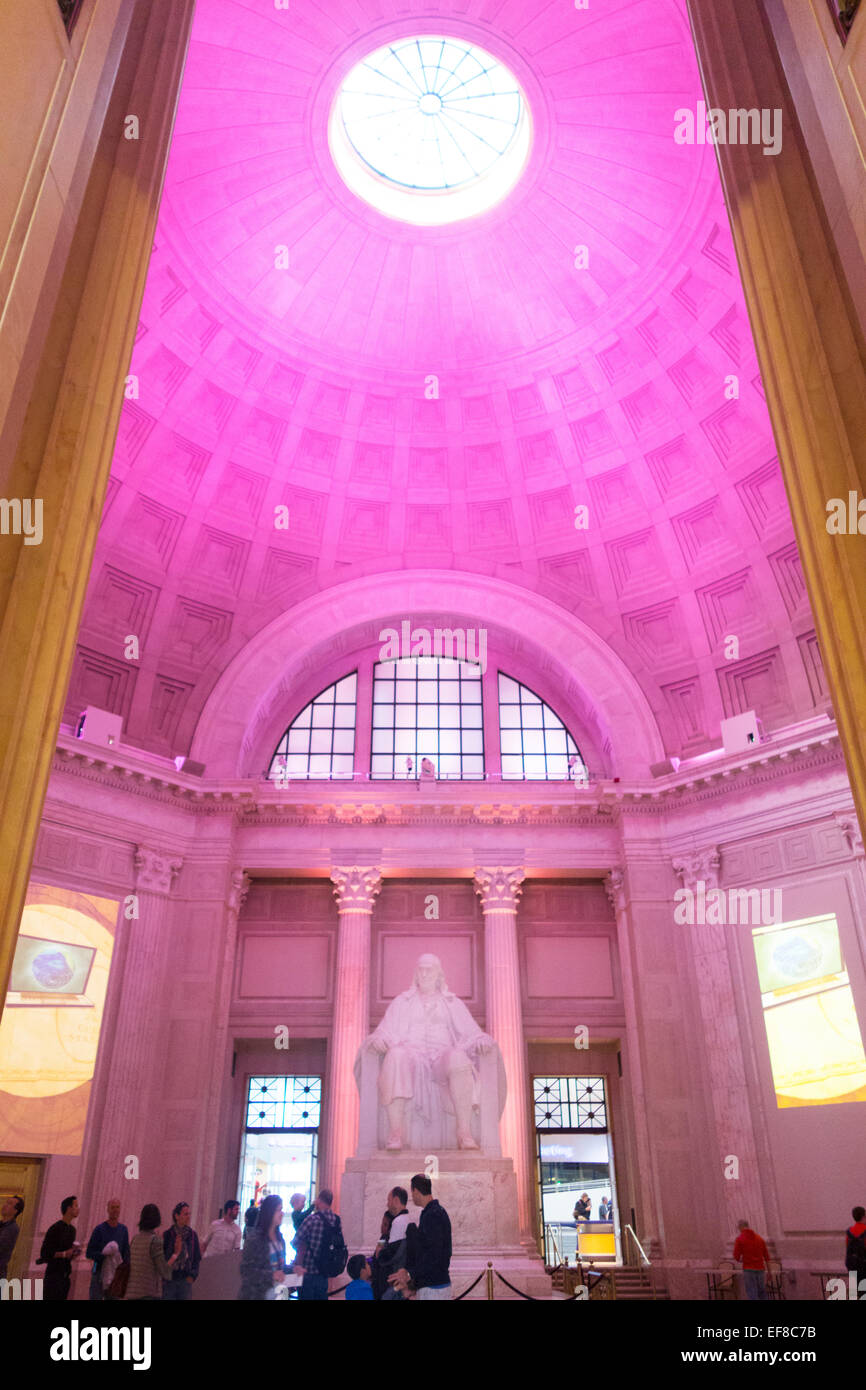 Benjamin franklin memorial franklin institute hi-res stock photography ...