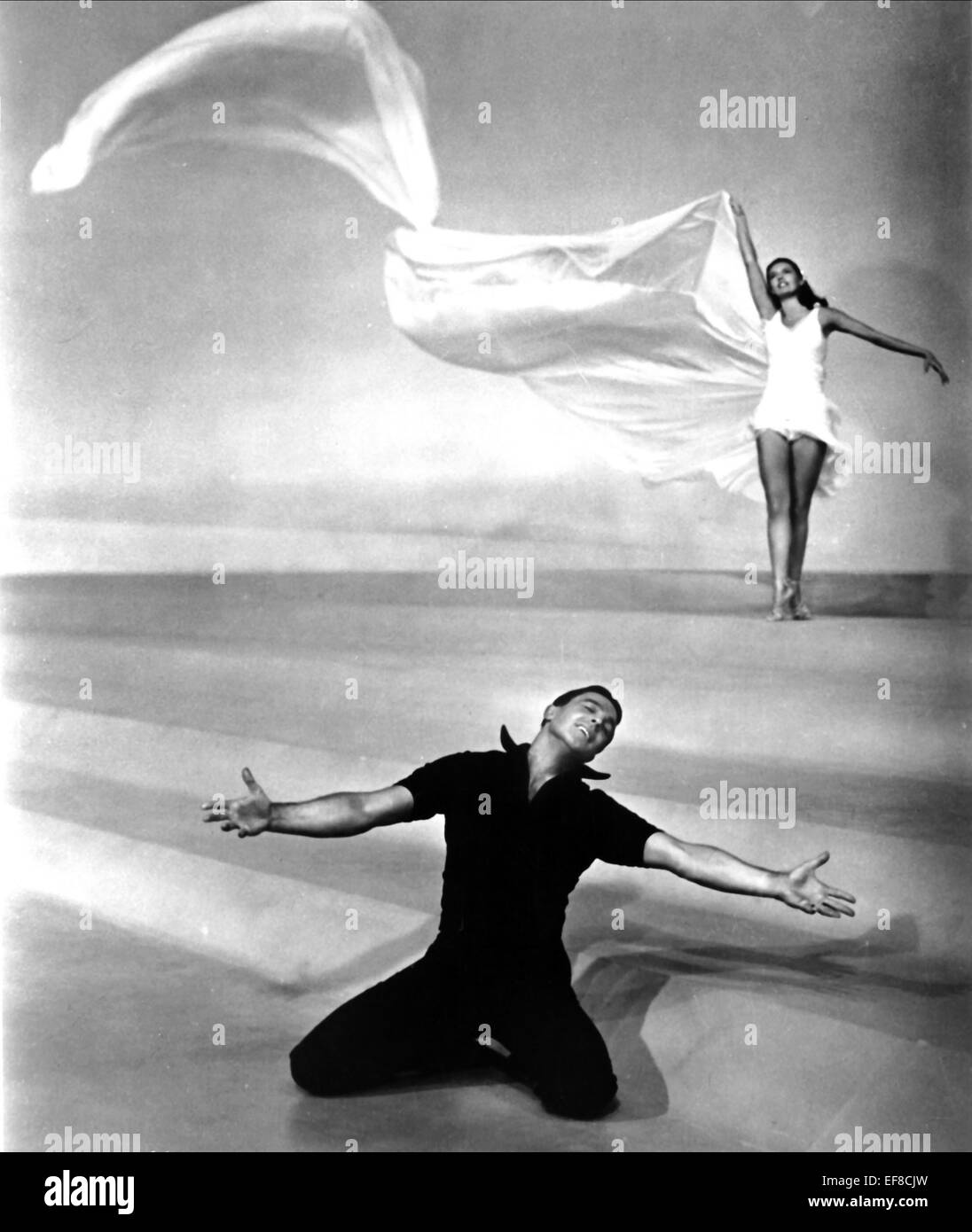 Cyd charisse hi-res stock photography and images - Alamy