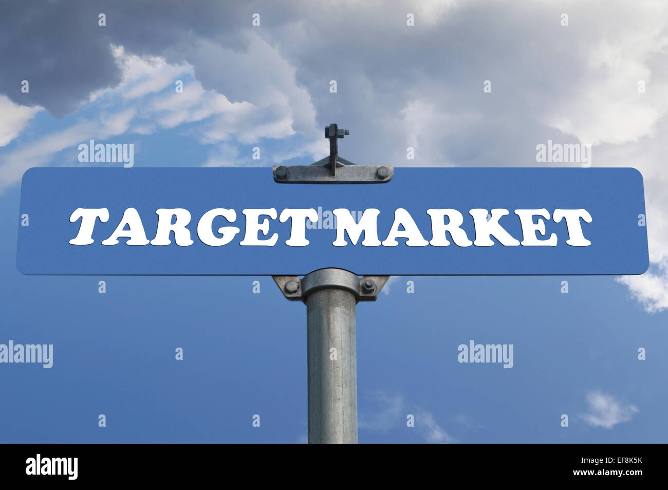 Target market road sign Stock Photo - Alamy
