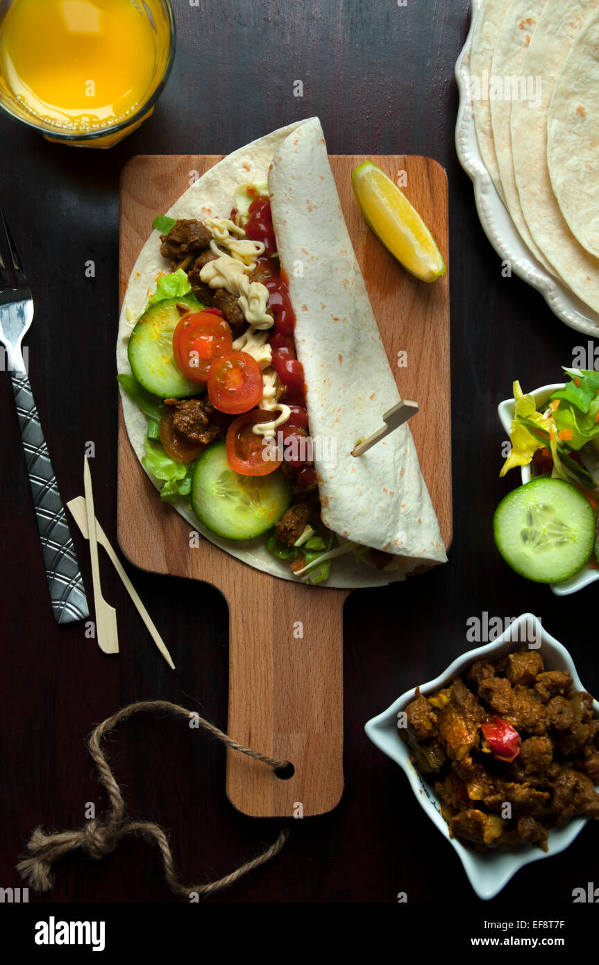 Shawarma hi-res stock photography and images - Alamy
