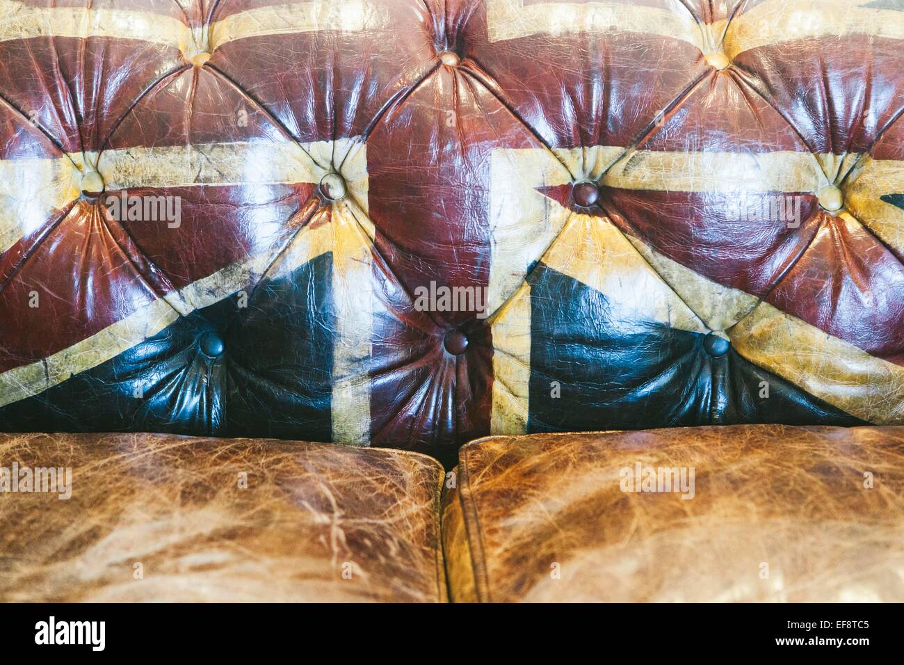 Cracked union jack flag hi-res stock photography and images - Alamy