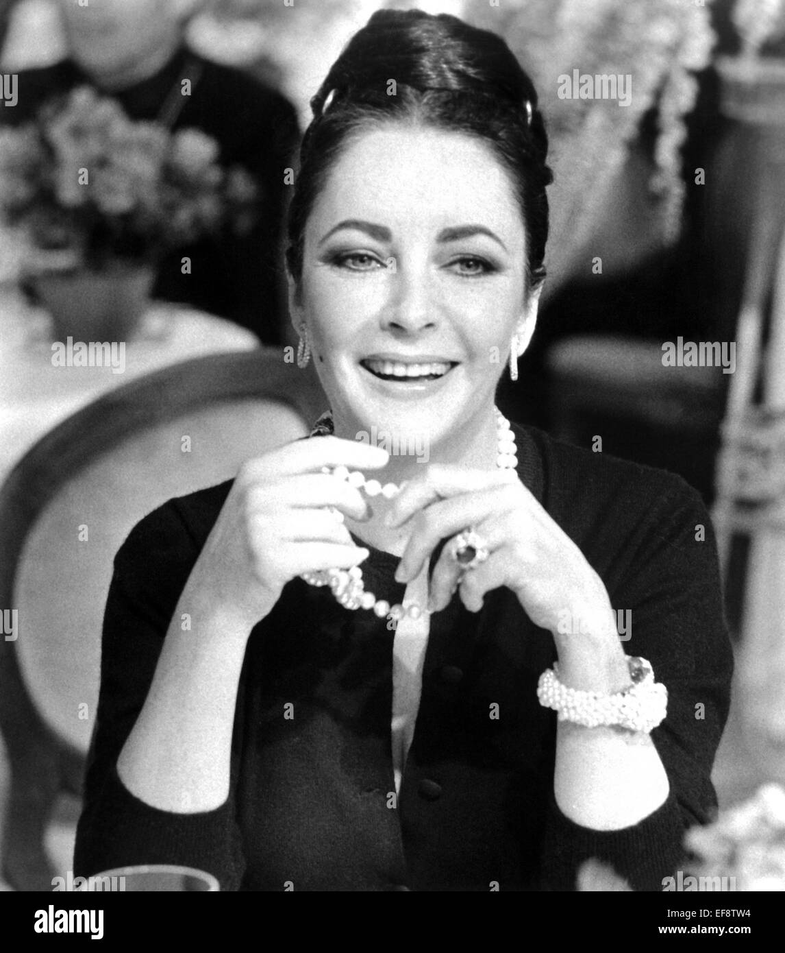 Elizabeth Taylor Ring High Resolution Stock Photography and Images - Alamy