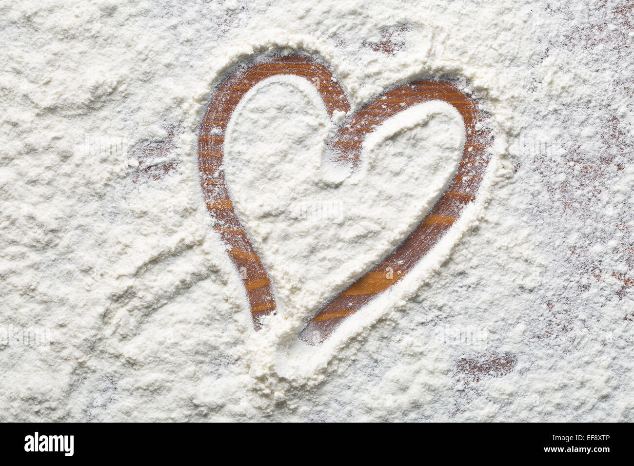Flour heart hi-res stock photography and images - Alamy