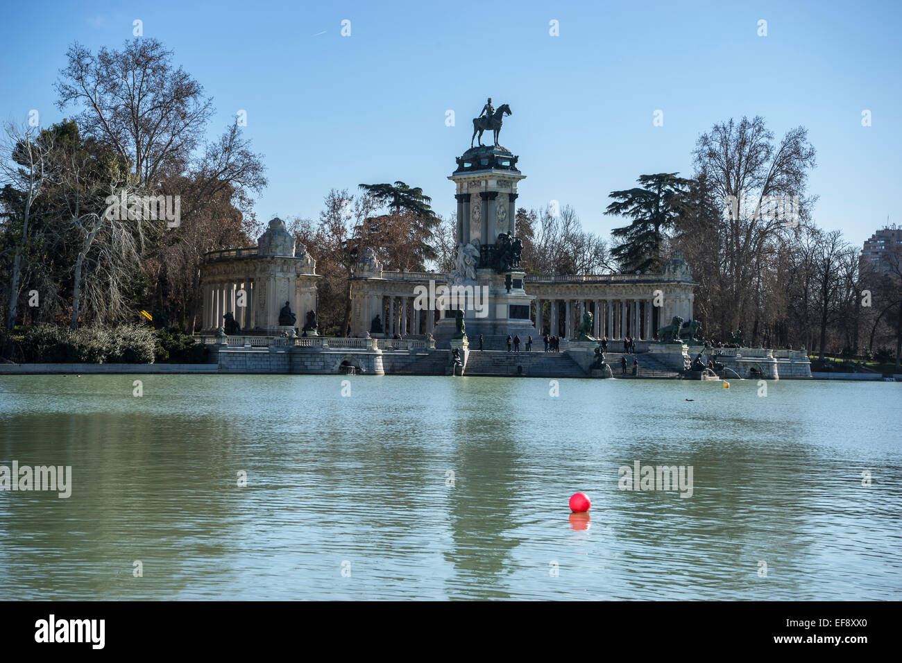 Lake in Retiro park, Madrid Spain Stock Photo - Alamy