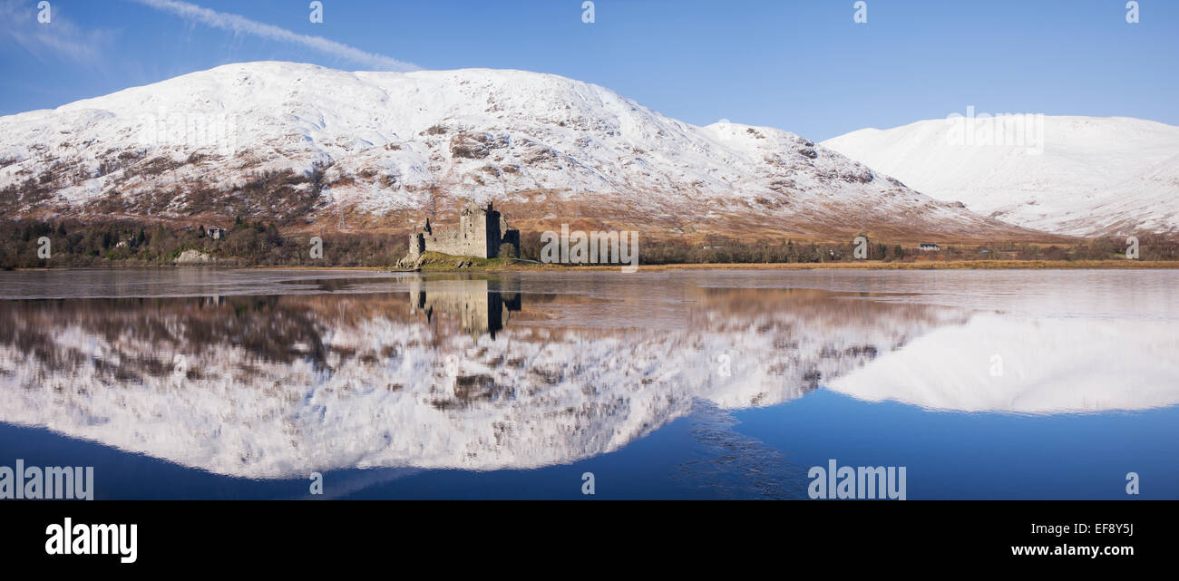 Scottish Castles Winter Snow High Resolution Stock Photography and ...