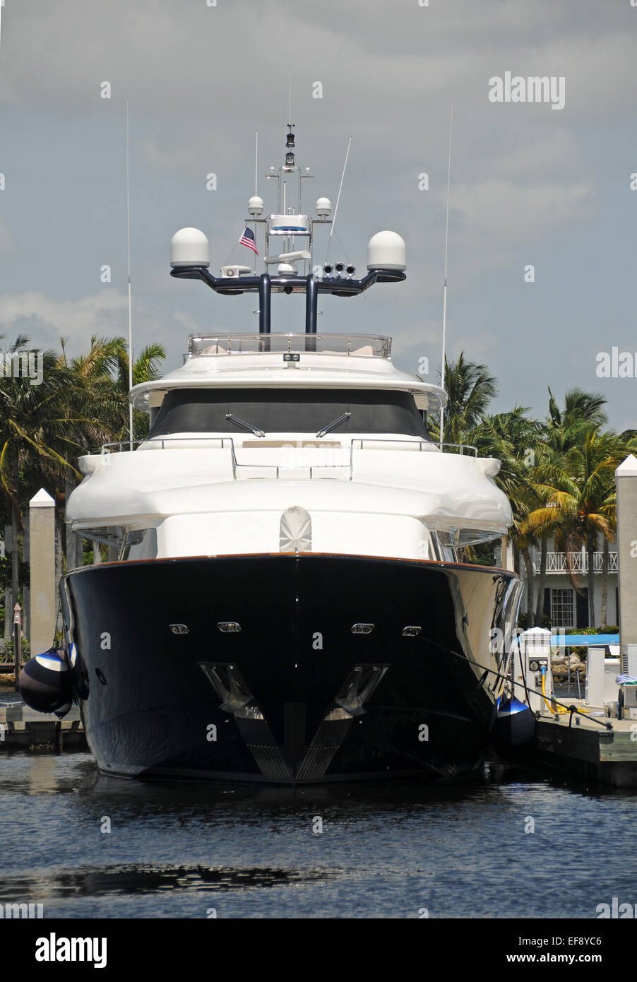 Front view of exclusive luxurious yacht in dock Stock Photo - Alamy