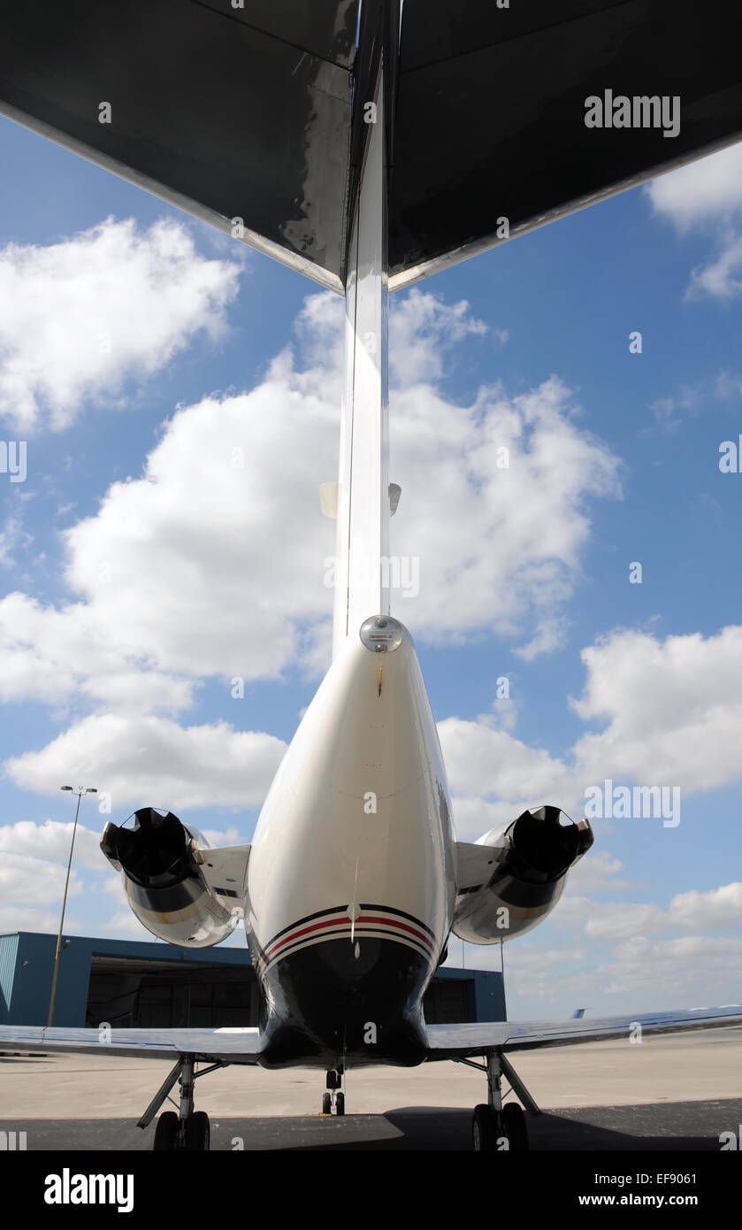 Modern business jet airplane seen from behind Stock Photo - Alamy