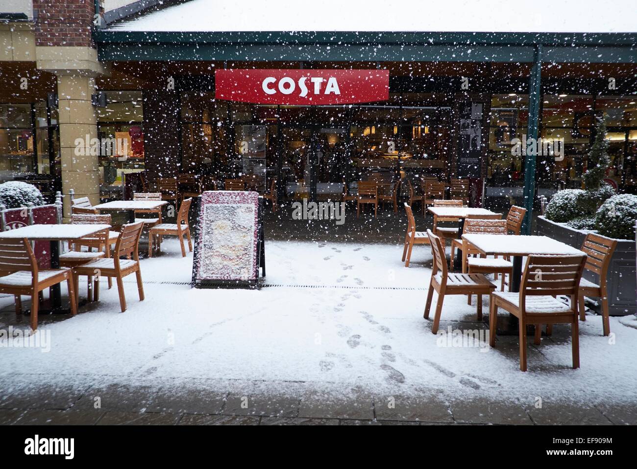 East midlands designer outlet hi-res stock photography and images - Alamy