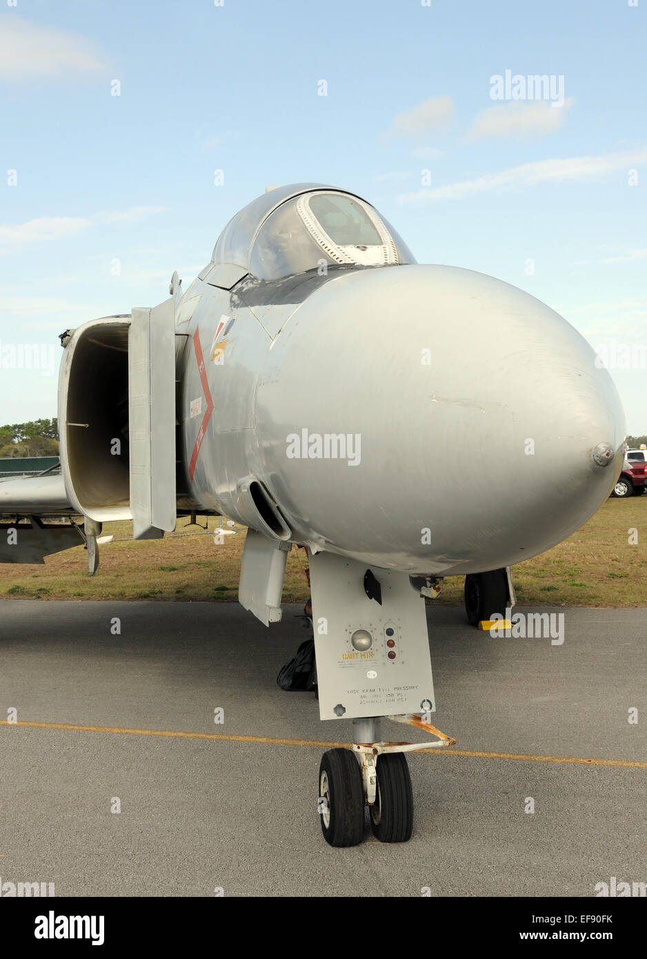 F 4 phantom hi-res stock photography and images - Alamy