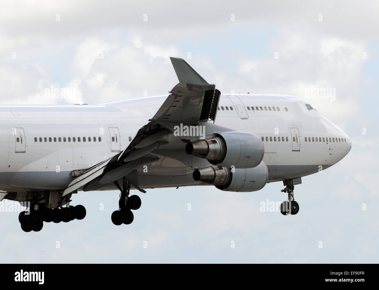 Long distance aircraft hi-res stock photography and images - Alamy