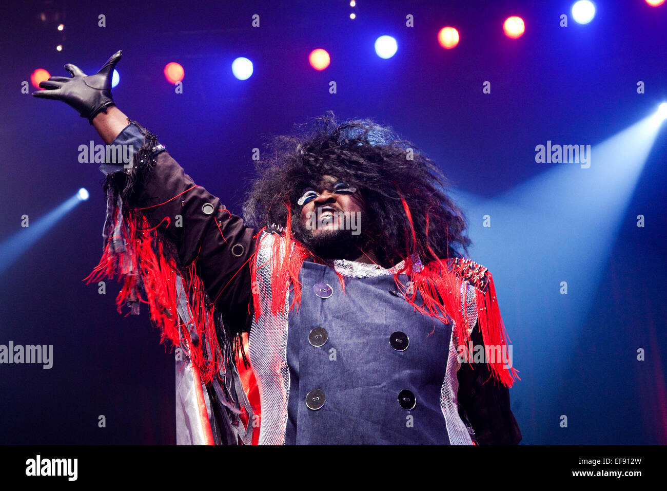 Singer Le Gateau Chocolat, "Chocolate Cake". "La Soirée", a mix of ...