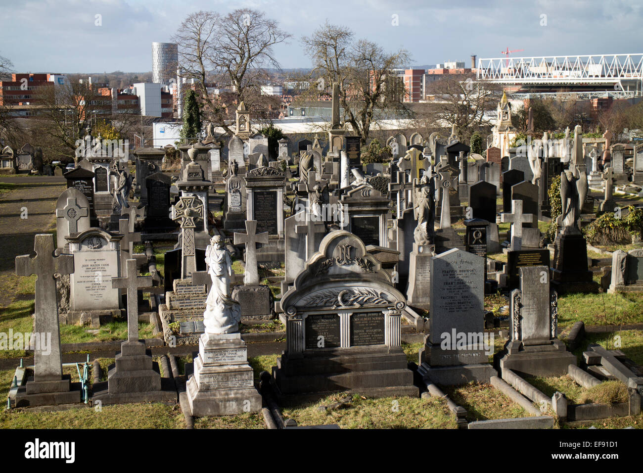 Leicester cemetery hi-res stock photography and images - Alamy