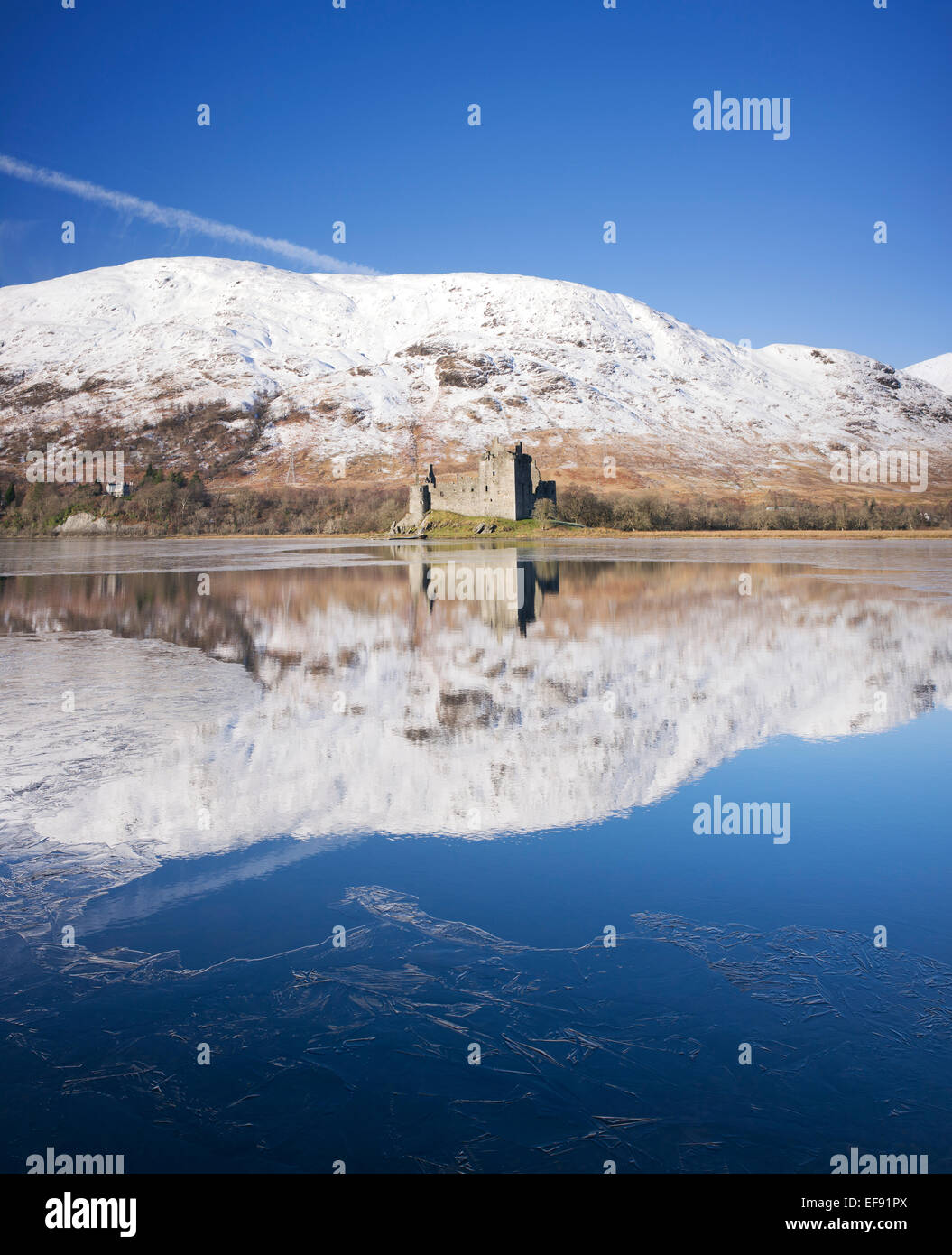 Scottish Castles Winter Snow High Resolution Stock Photography and ...