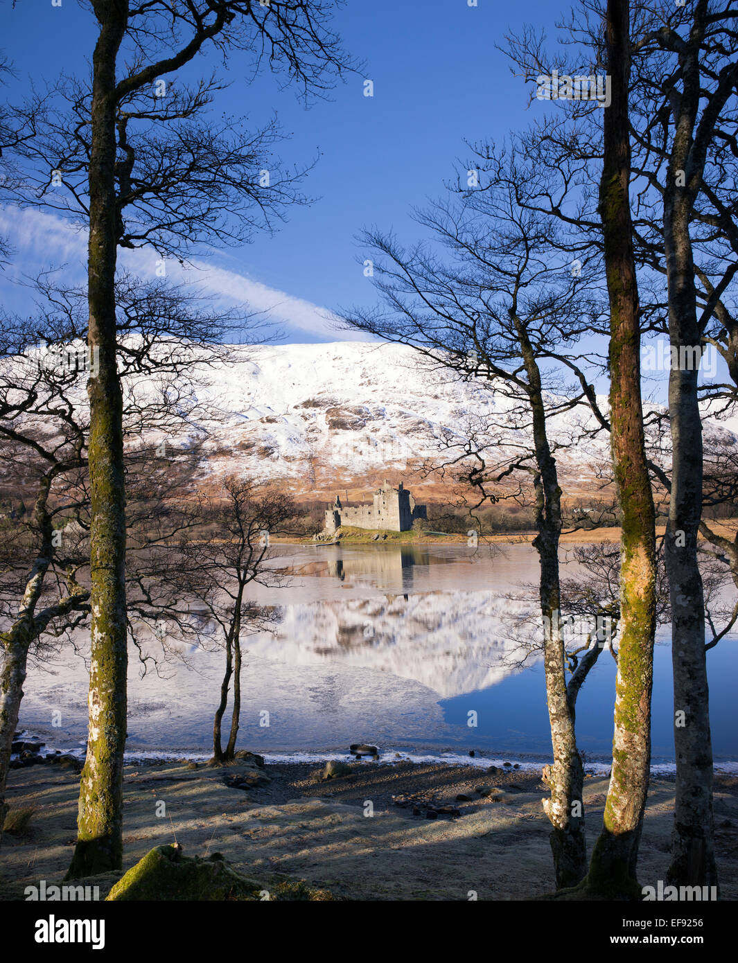 Scottish castles in winter hi-res stock photography and images - Alamy
