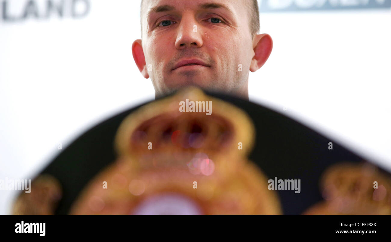 Current WBA middleweight boxing champion Juergen Braehmer (L) of the ...