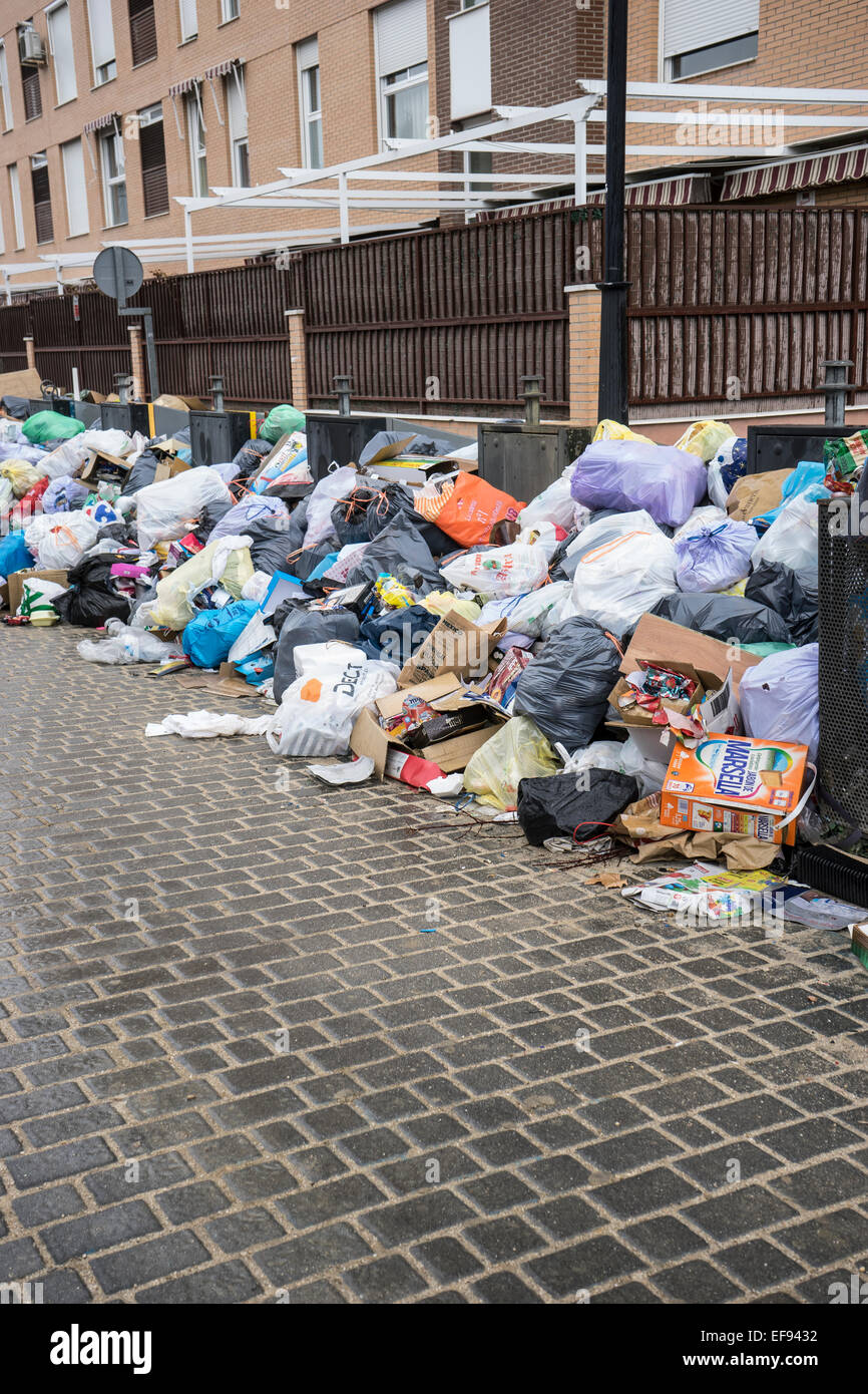 strike by municipal waste collection Stock Photo - Alamy