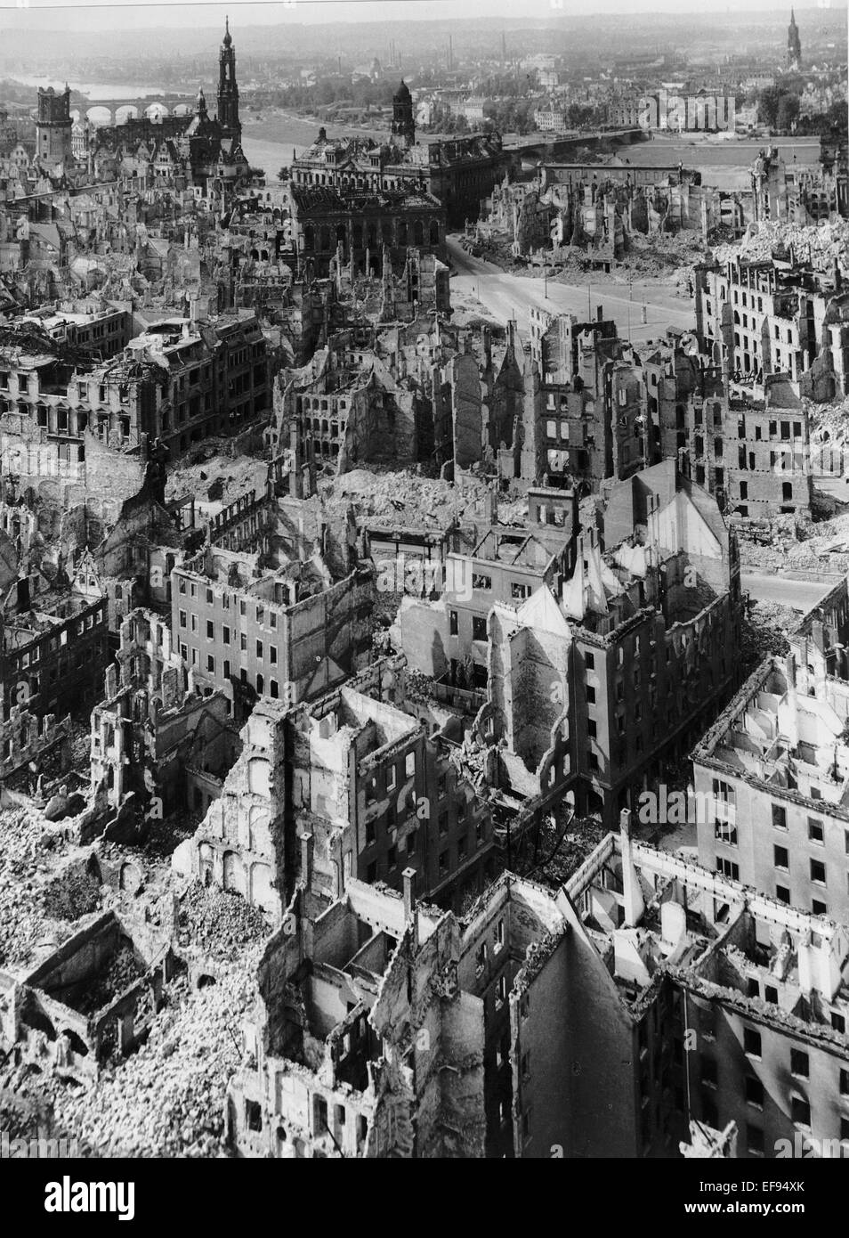The photo by famous photographer Richard Peter sen. shows the view from ...
