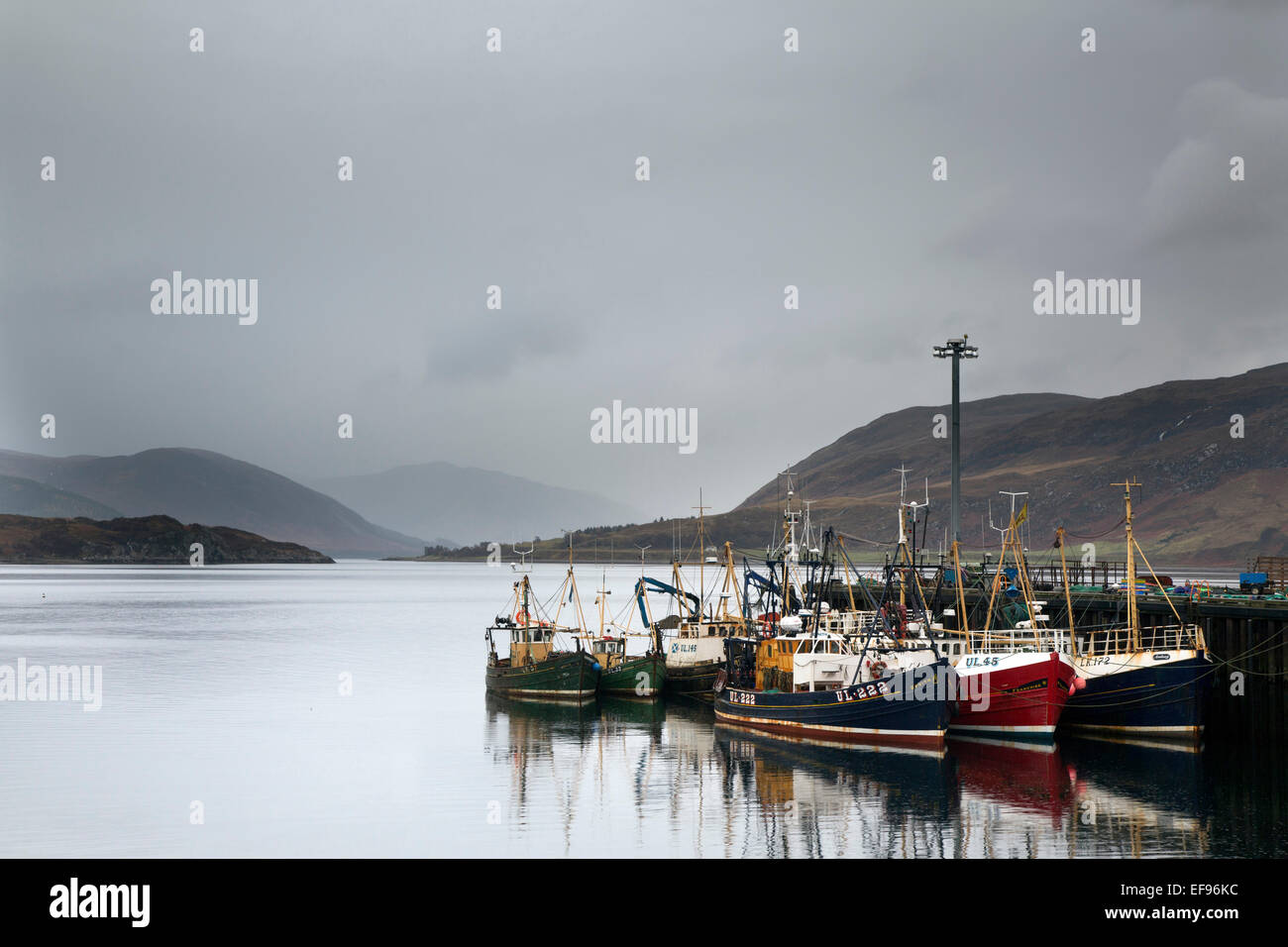 Ullapool harbour hi-res stock photography and images - Alamy