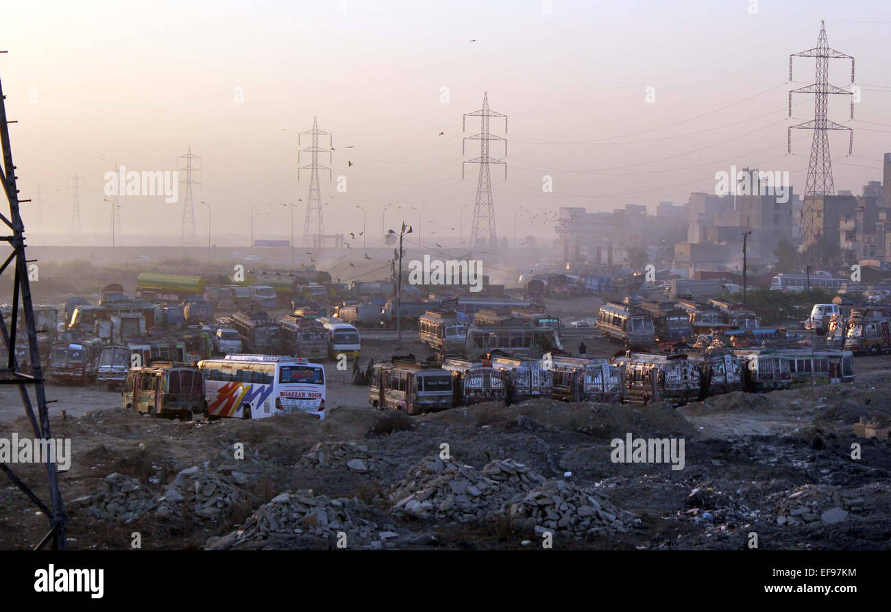 Buses on stand hi-res stock photography and images - Alamy