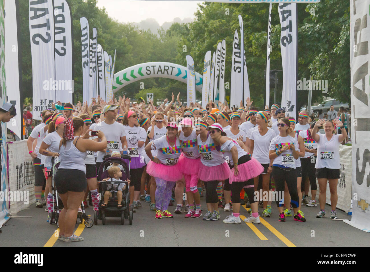 Men and children in line photo hi-res stock photography and images - Alamy
