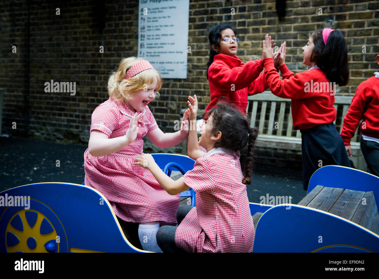 Happy students clapping hands High Resolution Stock Photography and ...