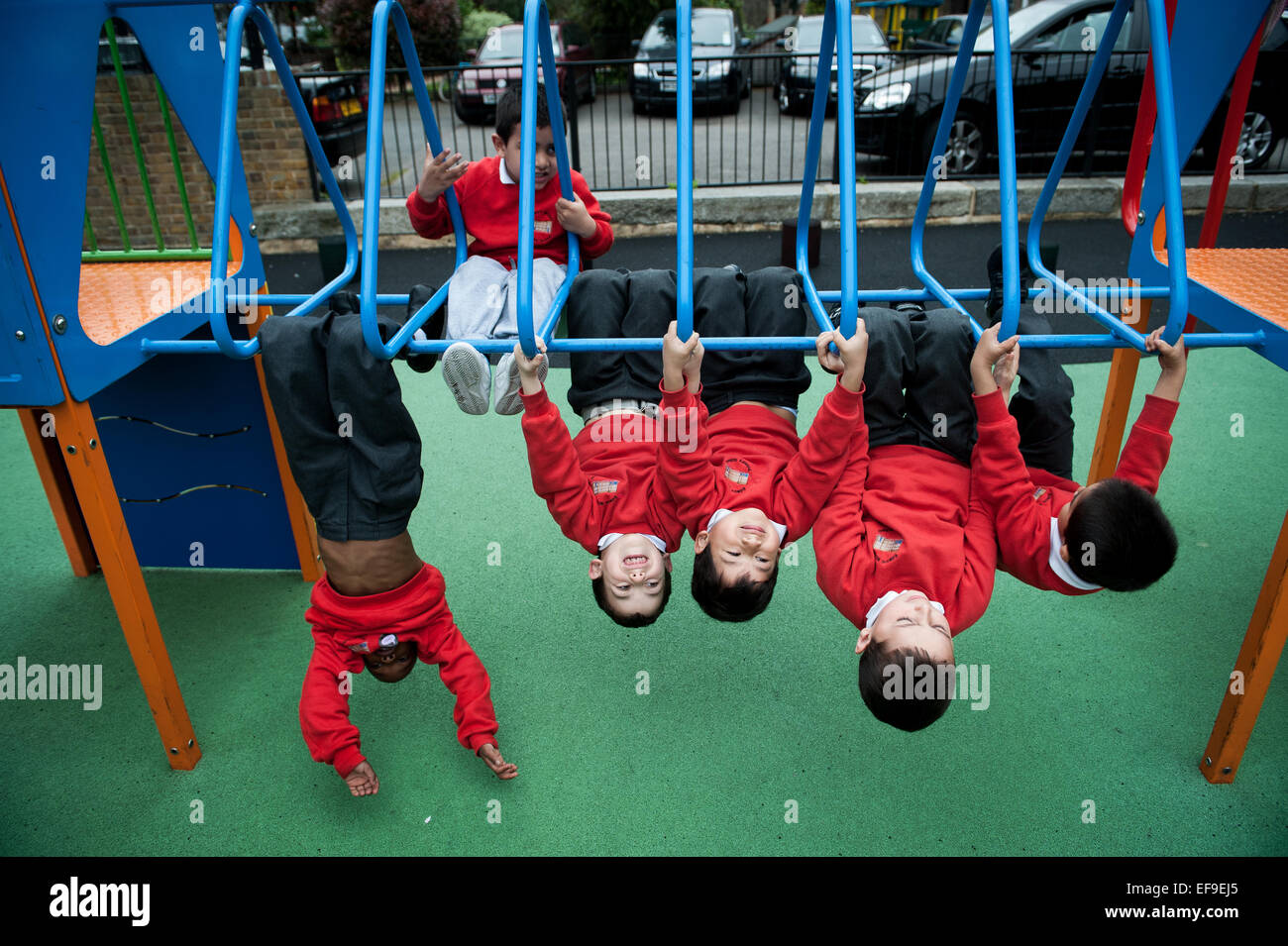 Primary school children from hi-res stock photography and images - Alamy
