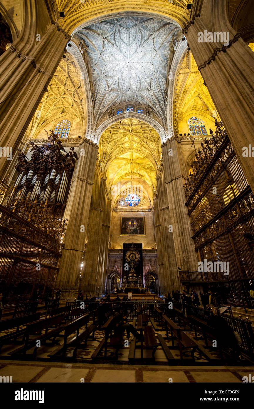 Altarpiece at the cathedral of seville hi-res stock photography and ...