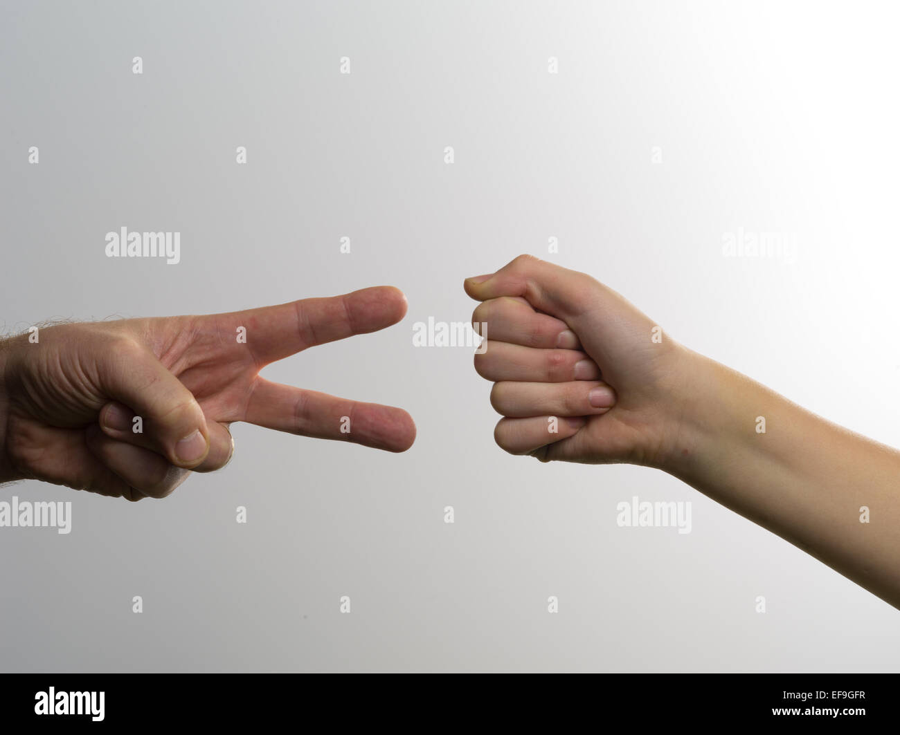 Scissor paper hi-res stock photography and images - Alamy