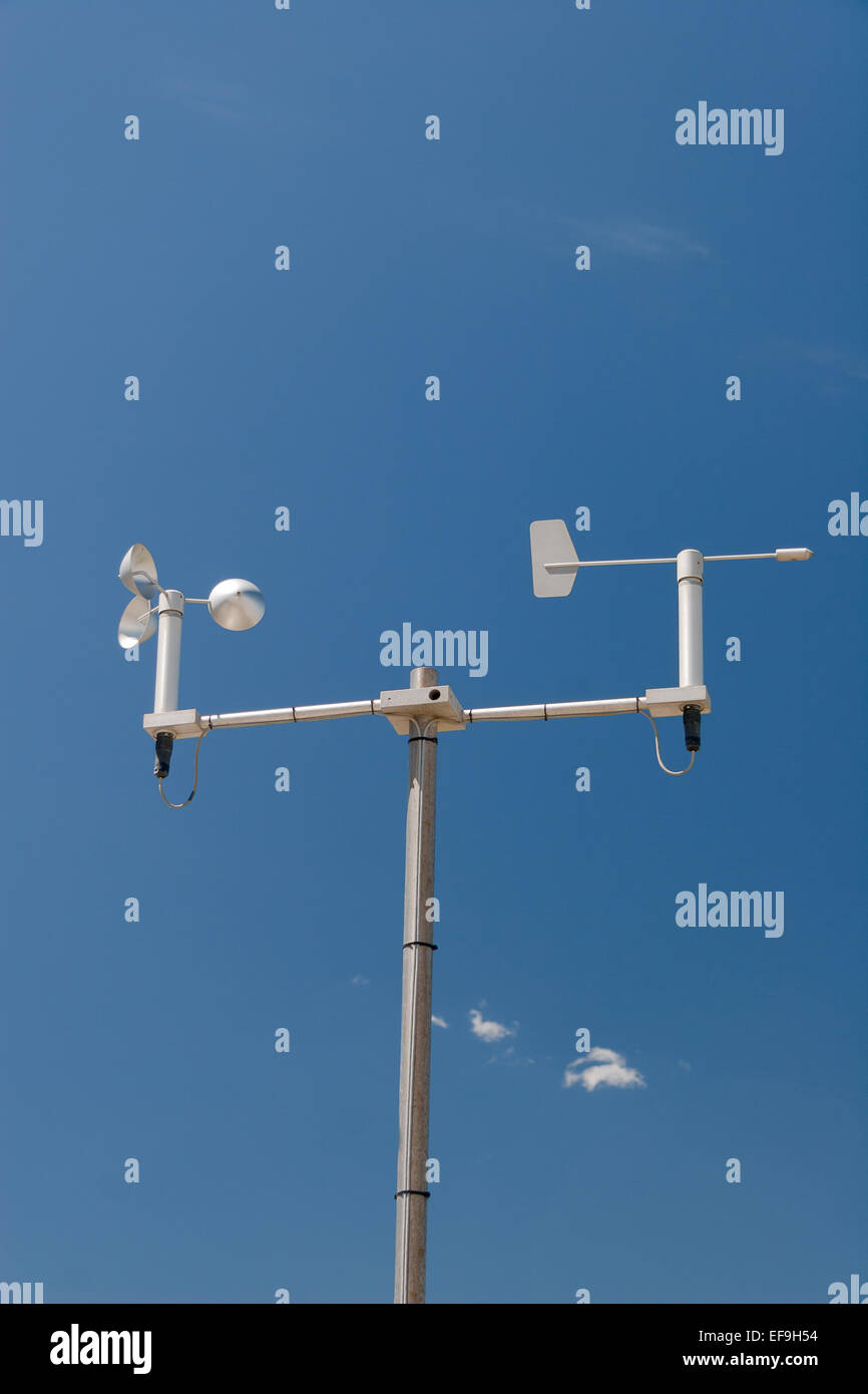 Wind monitoring equipment hi-res stock photography and images - Alamy