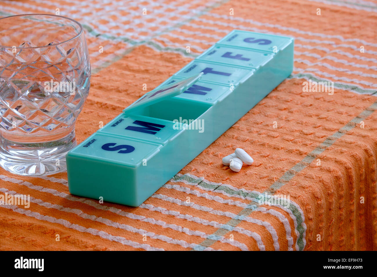 Medication dispensing box hi-res stock photography and images - Alamy
