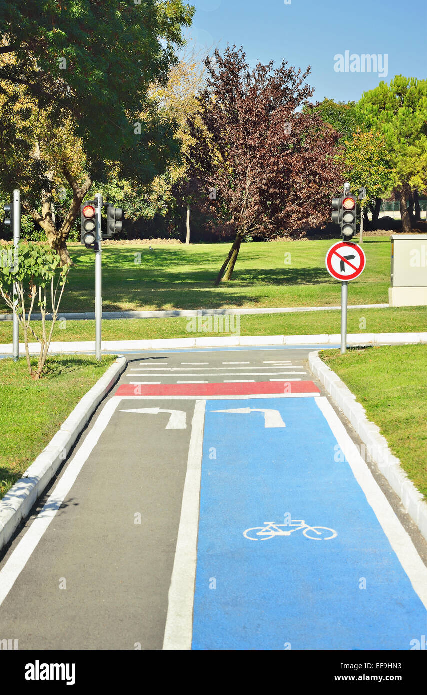 Road markings and traffic lights Stock Photo - Alamy