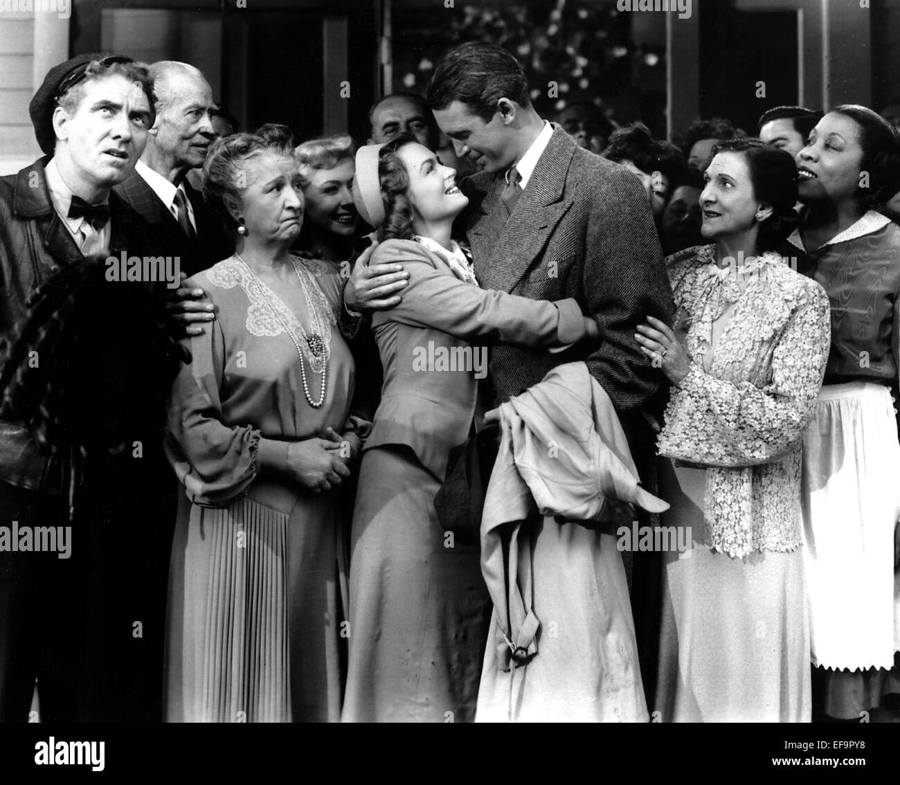 DONNA REED, JAMES STEWART, IT'S A WONDERFUL LIFE, 1946 Stock Photo - Alamy