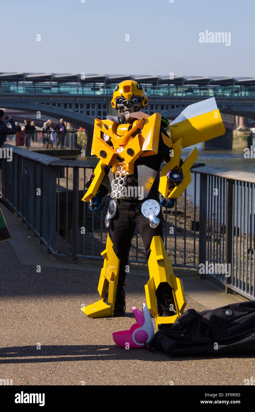 Transformer robot hi-res stock photography and images - Alamy