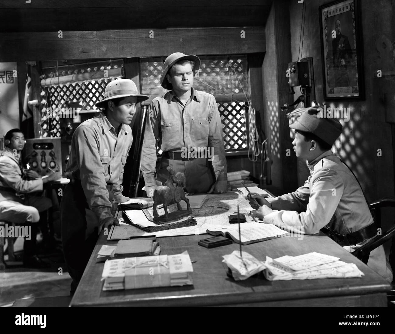 KEYE LUKE, BARRY NELSON, A YANK ON THE BURMA ROAD, 1942 Stock Photo - Alamy
