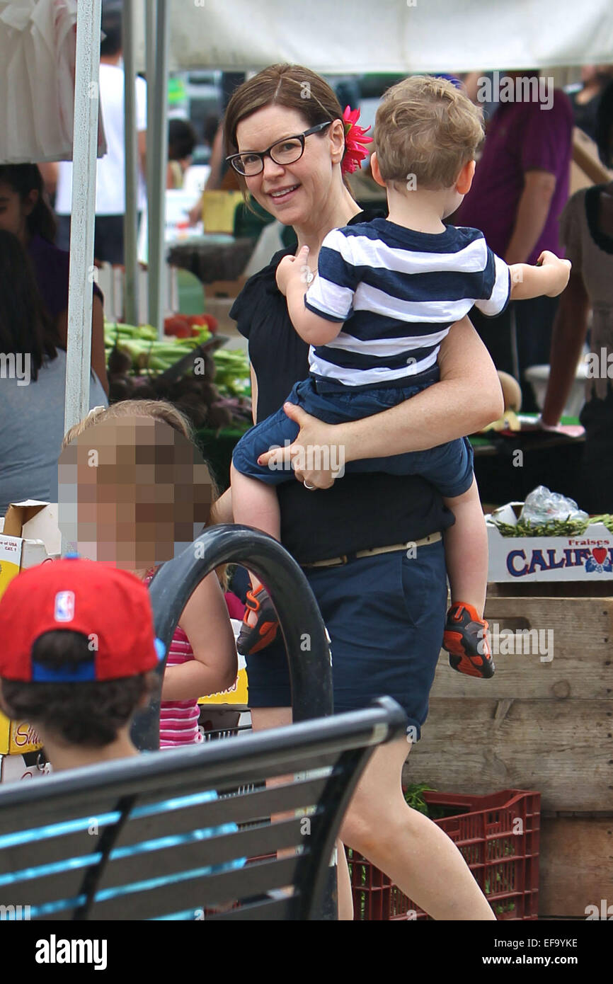 Lisa loeb 90s hi-res stock photography and images - Alamy