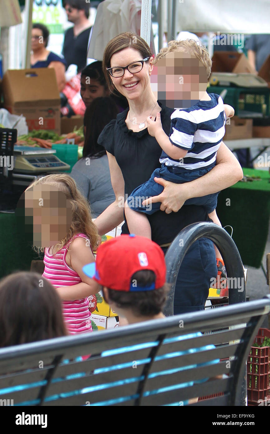 Lisa loeb and lyla rose hi-res stock photography and images - Alamy
