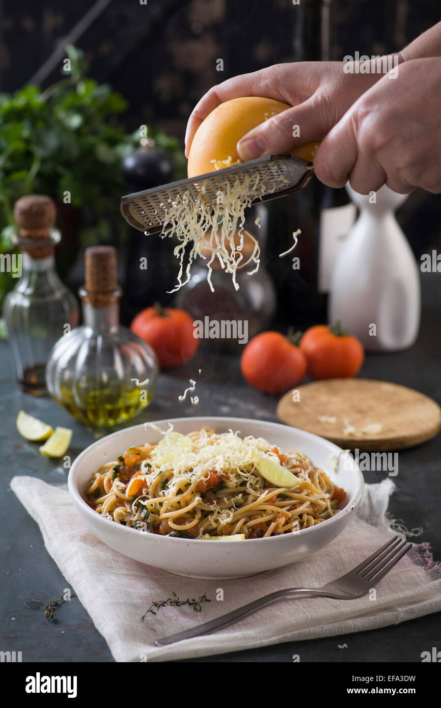 Over cooked spaghetti hi-res stock photography and images - Alamy