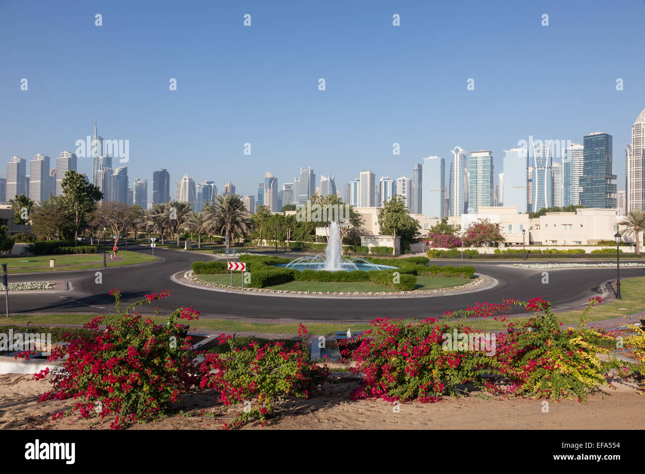 Roundabout with fountain hi-res stock photography and images - Alamy